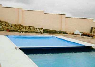 Recessed Toptrack Automatic pool covers